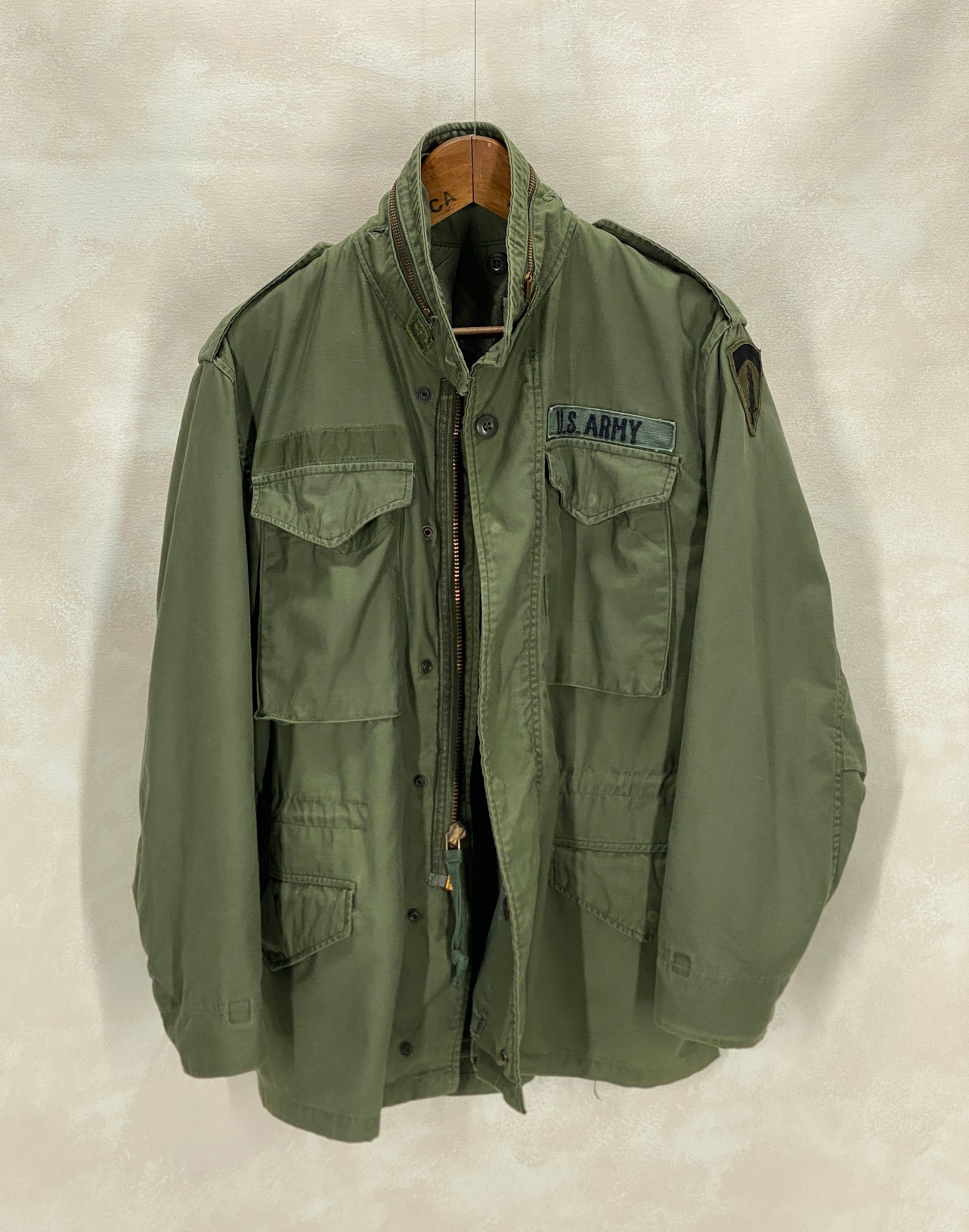Small Reg. Authentic 1973 John Owbey US Army Vintage M-65 field jacket ...